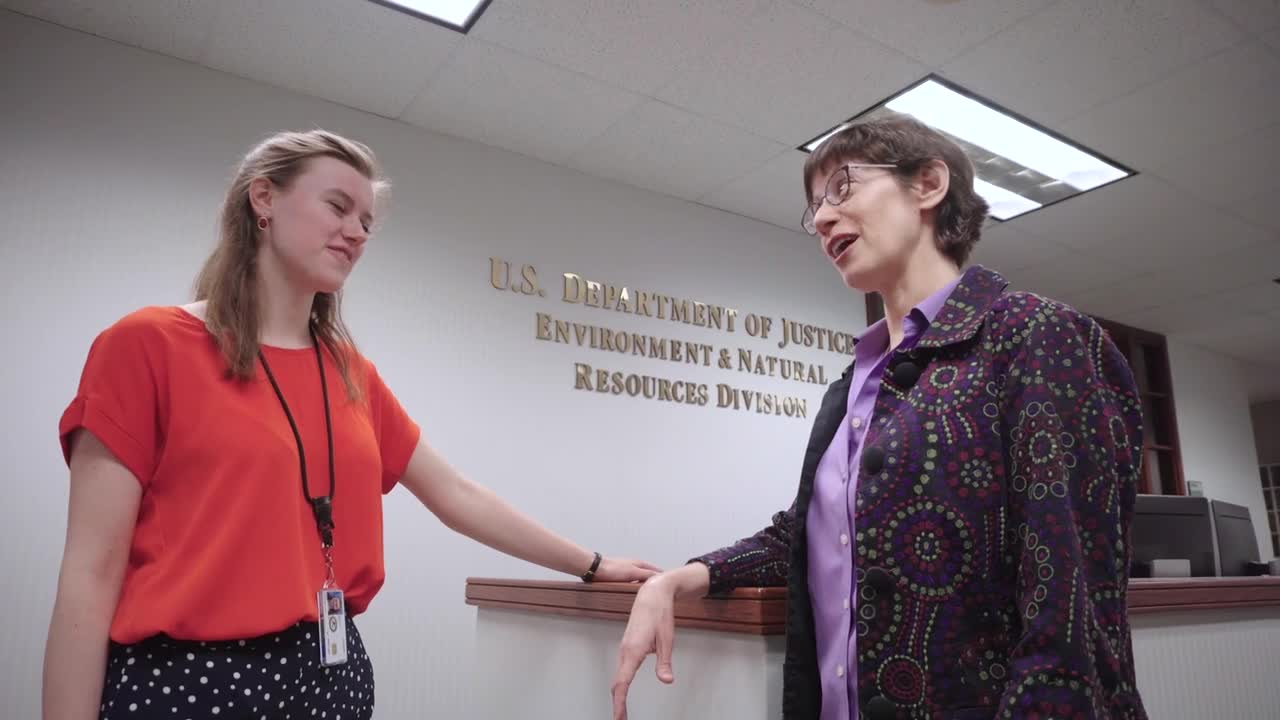 St. Olaf College — Bringing the Hill to Capitol Hill: Amy Gillespie '98 ...